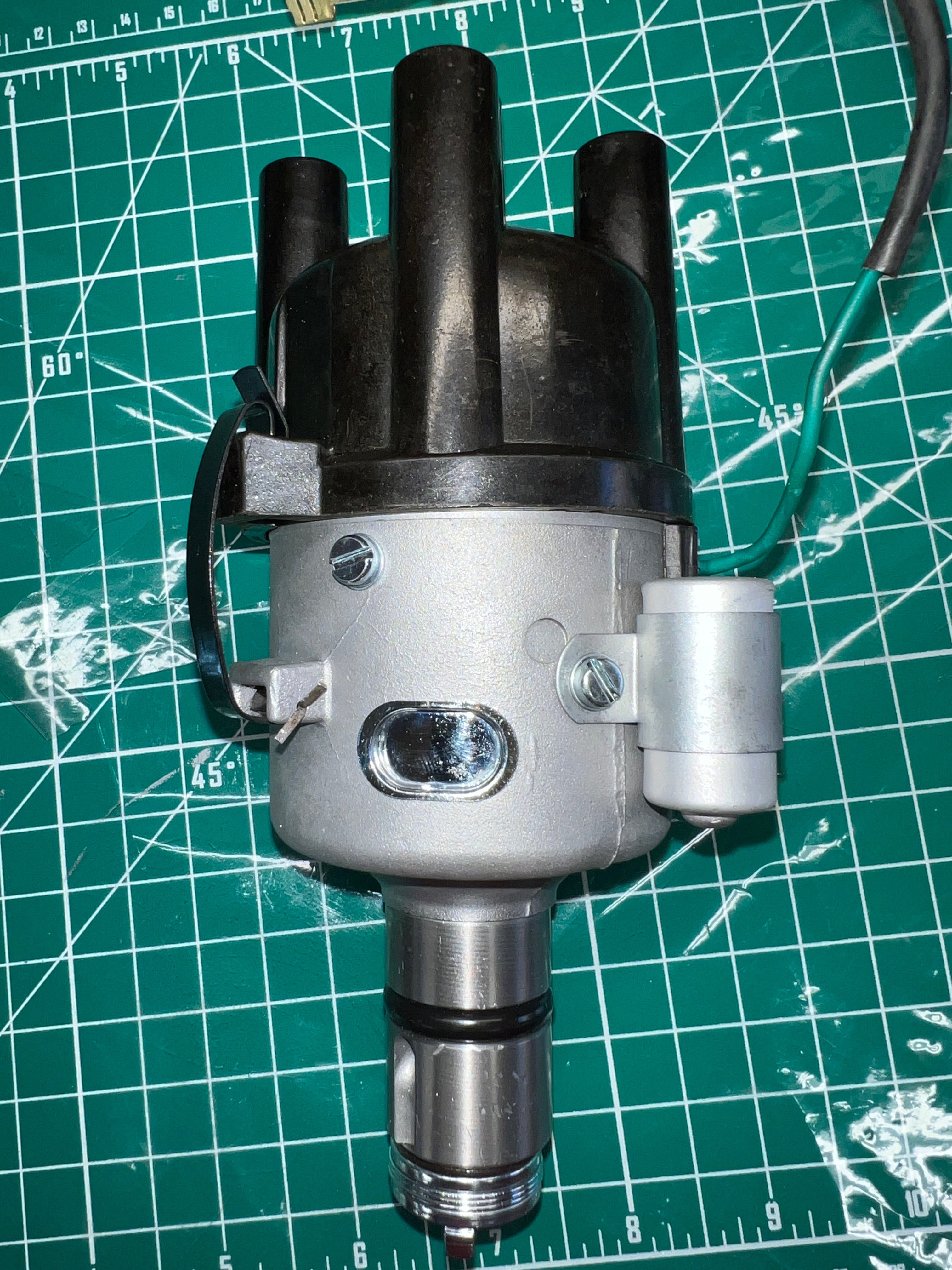 Restored Bosch 050 mechanical advance only distributors | Sparxwerks