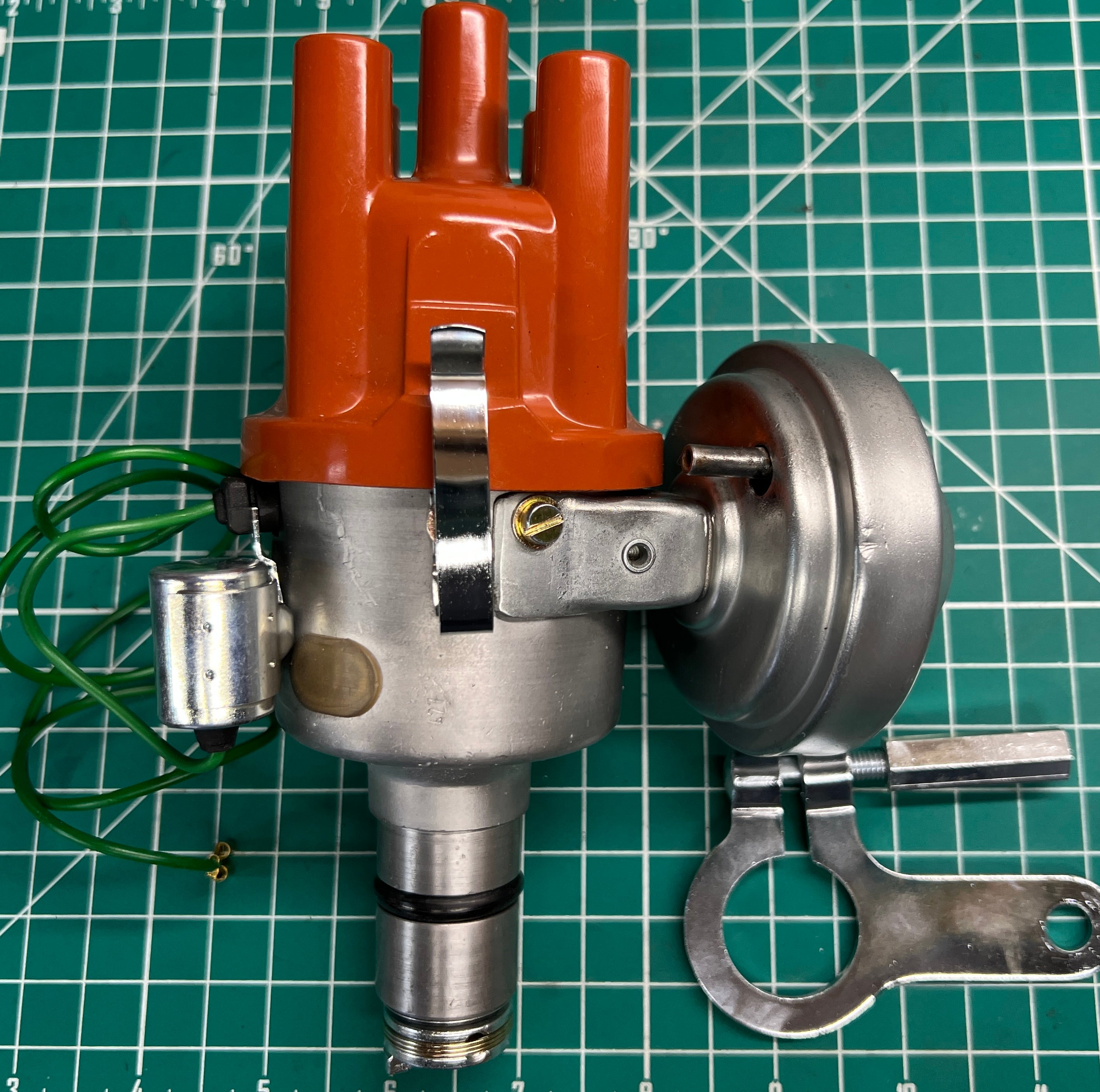 Restored 022905205AC German Bosch distributor for automatic ...