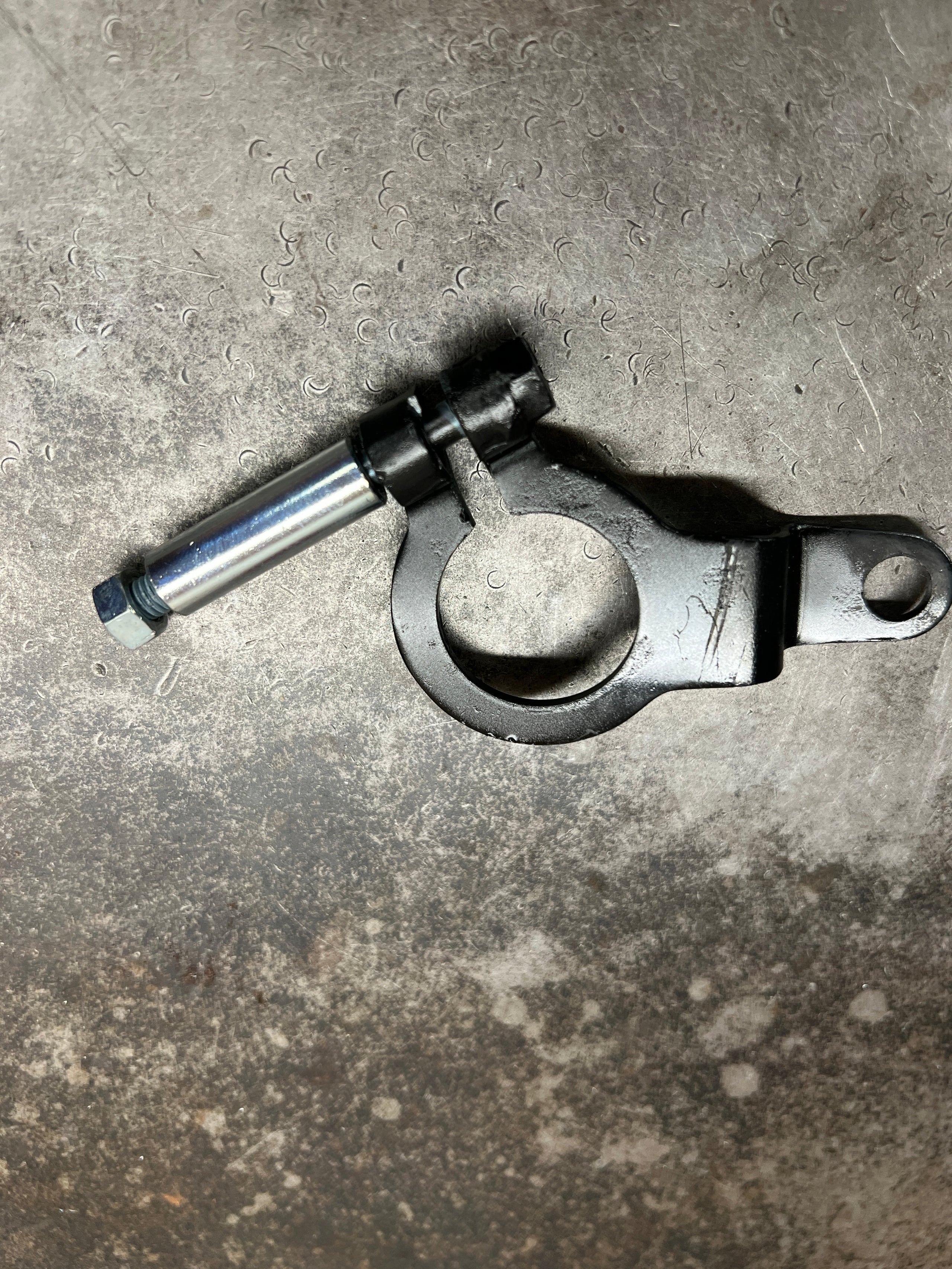 Distributor clamp type 3 | Sparxwerks