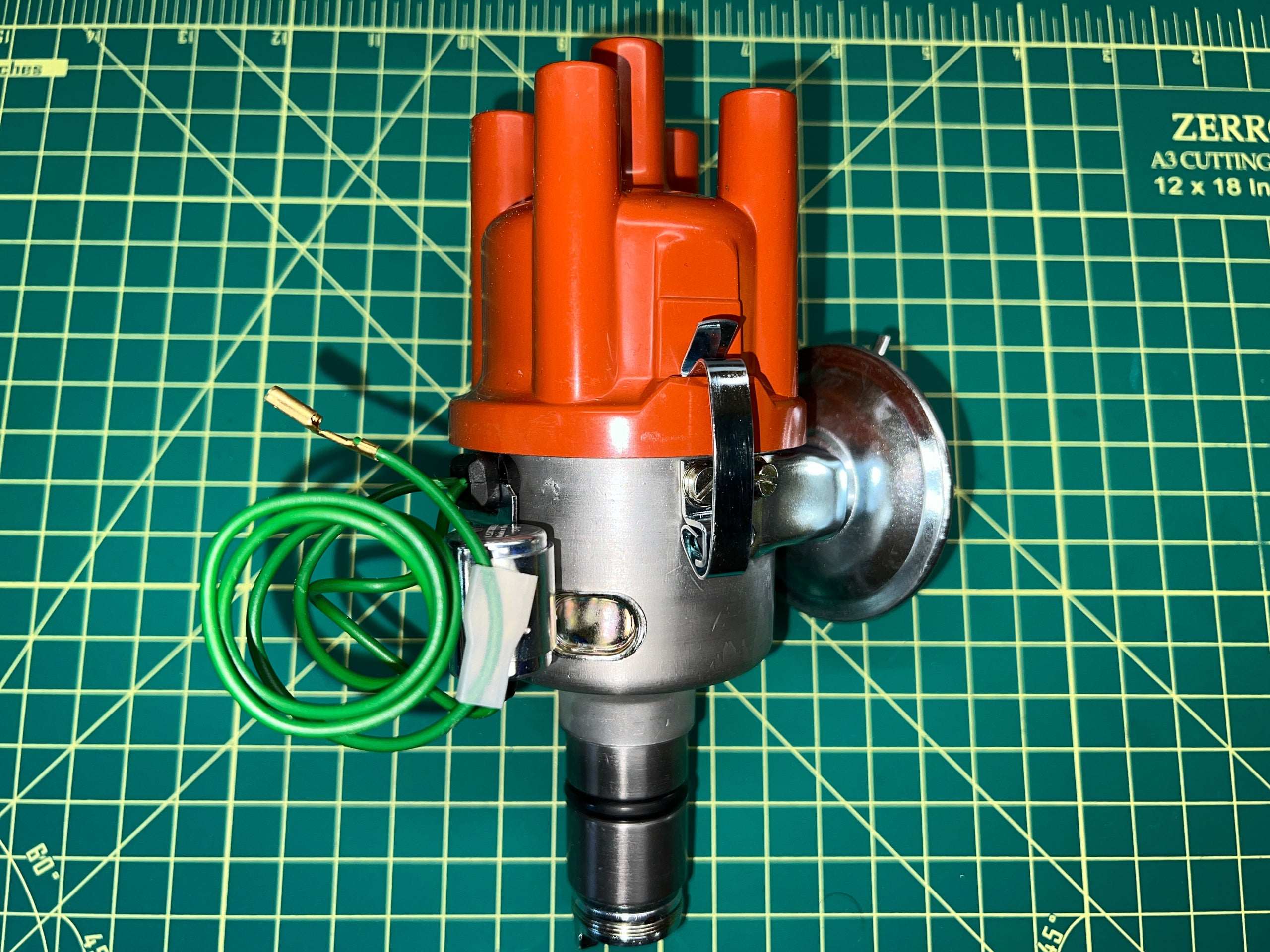 Restored Mexican Bosch 034 SVDA distributors | Sparxwerks